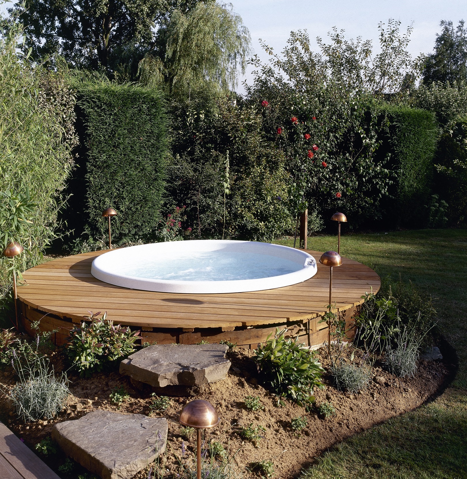 So schön ist ein Outdoor-Whirlpool - Blogsonne Magazin